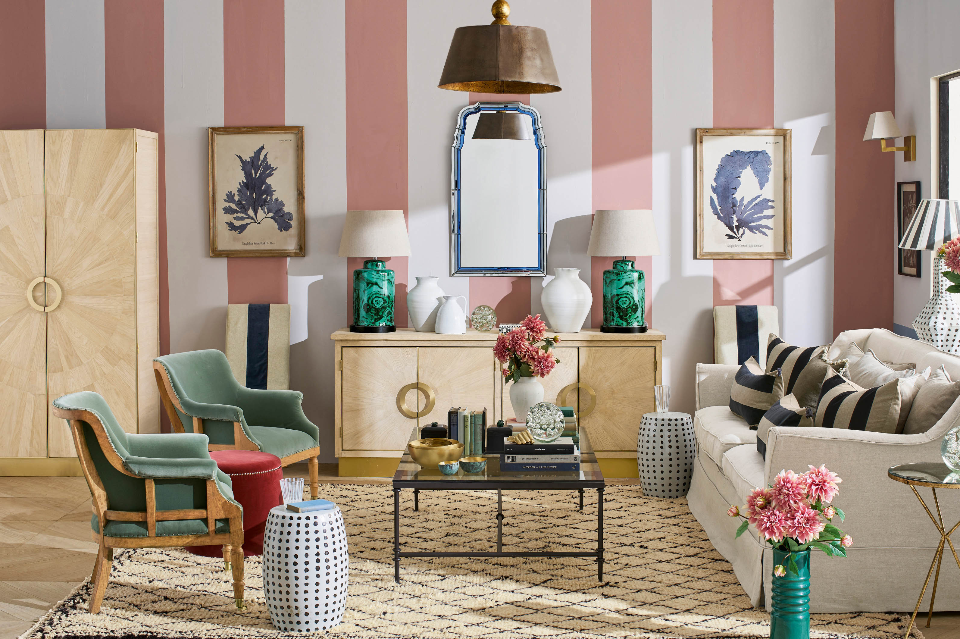 2LG Studio, le parfait mélange entre formes et couleurs.