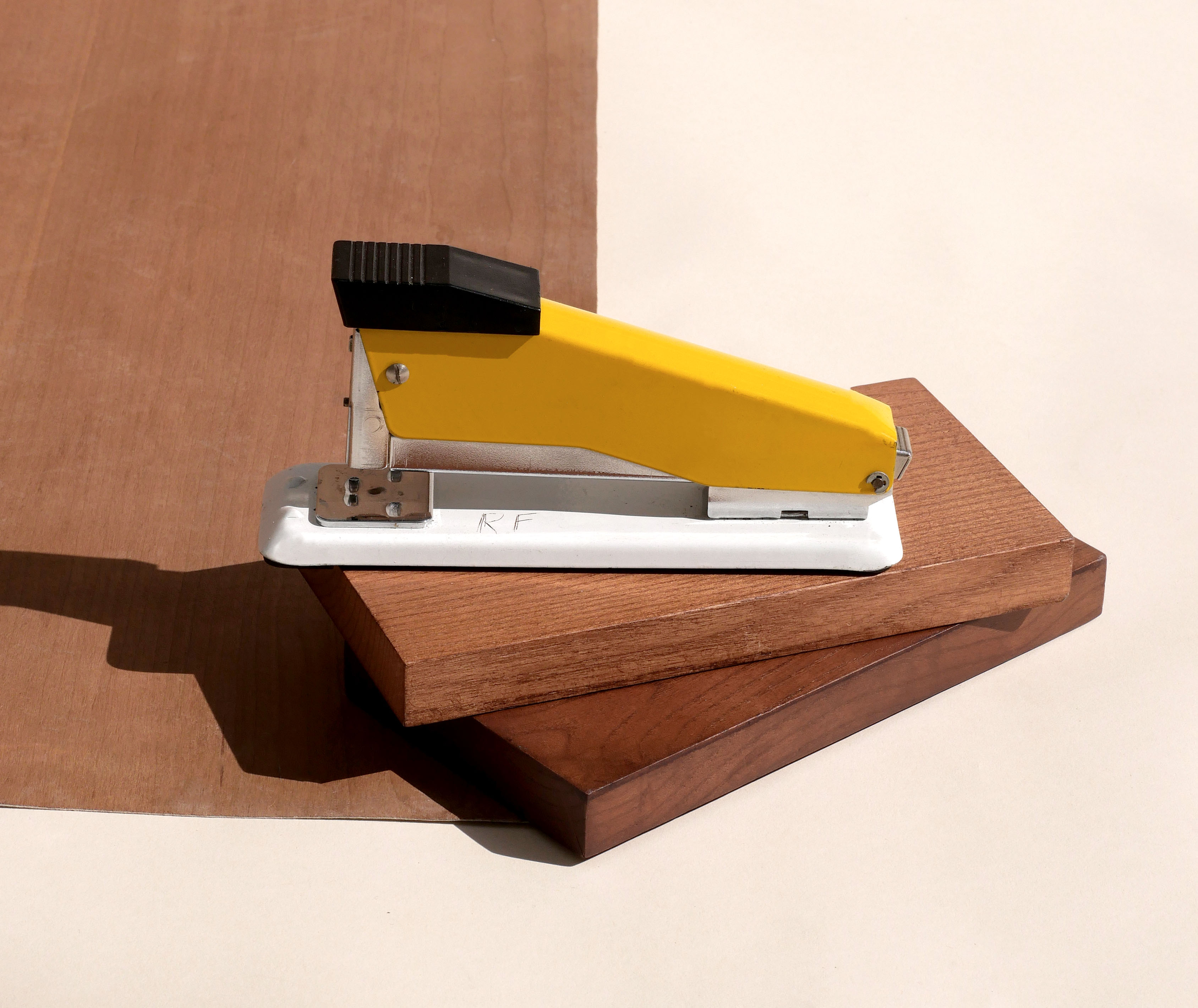 Rétro Mood : Pimp my desk, des pièces à chiner pour un bureau vintage