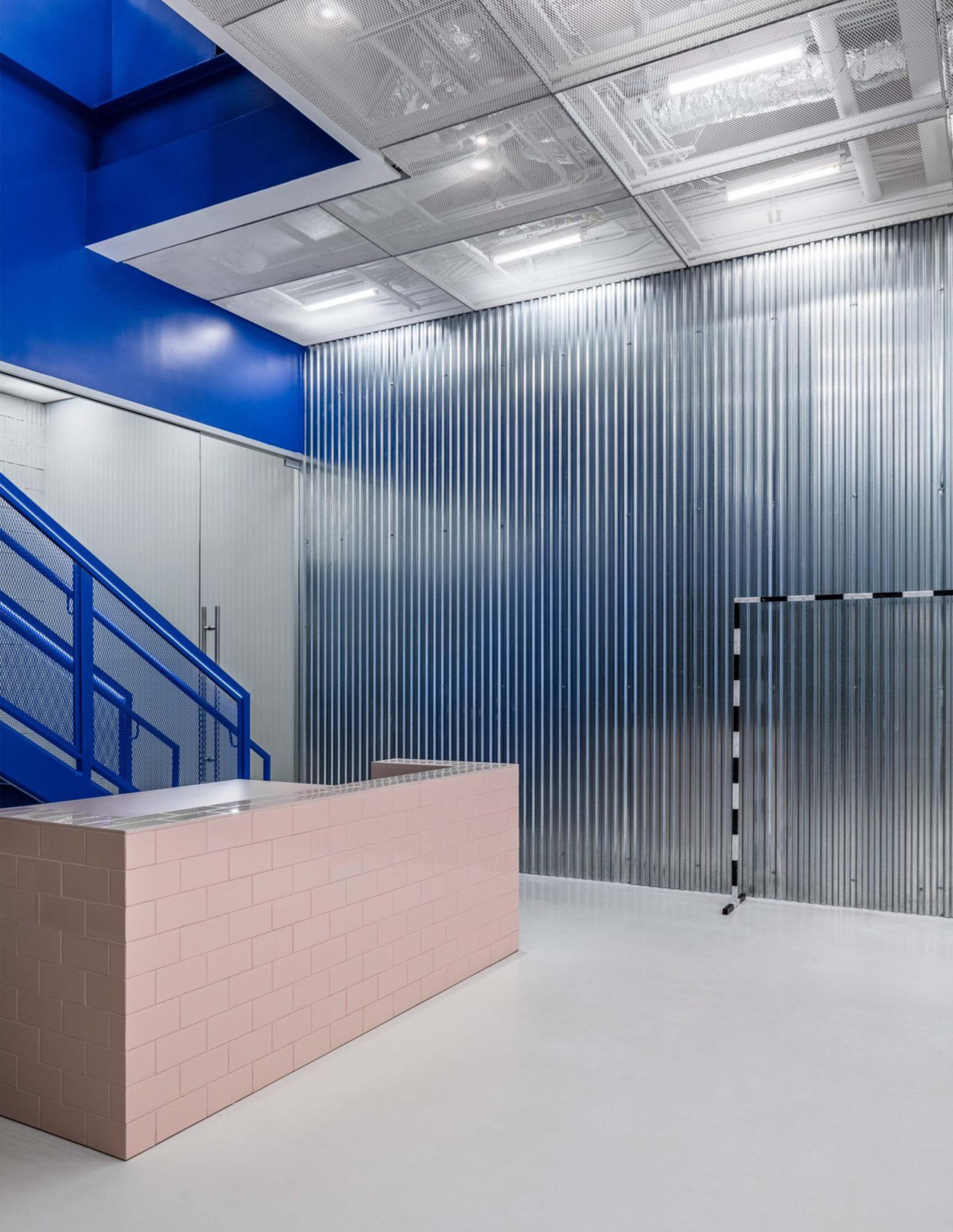 Best of retail minimaliste : des espaces dépouillés débordants de caractère