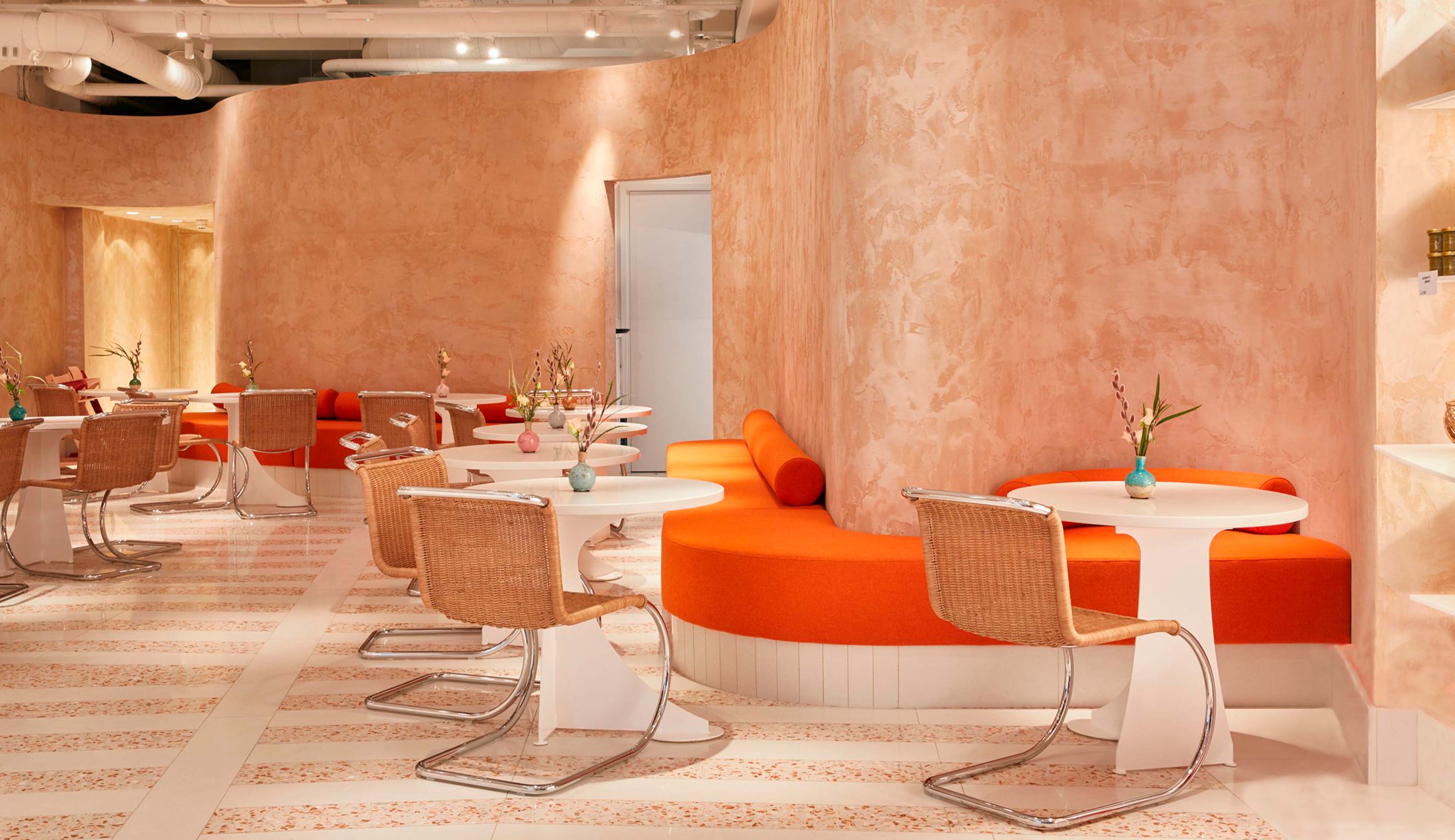 Best of soft cafés: harmonious and soft interiors