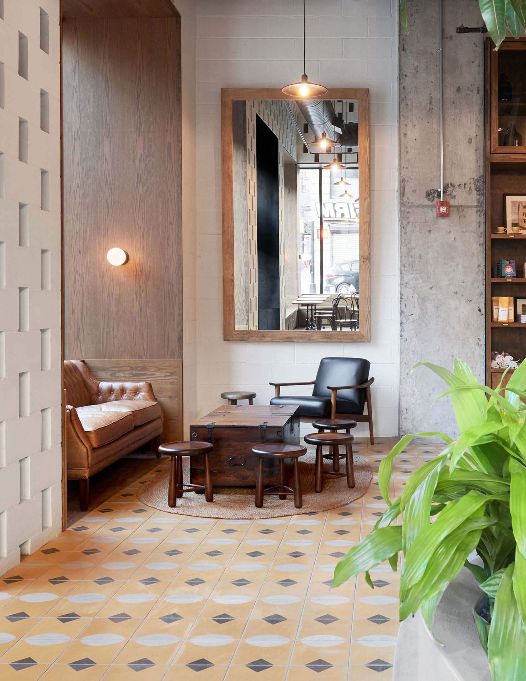 Best of soft cafés: harmonious and soft interiors