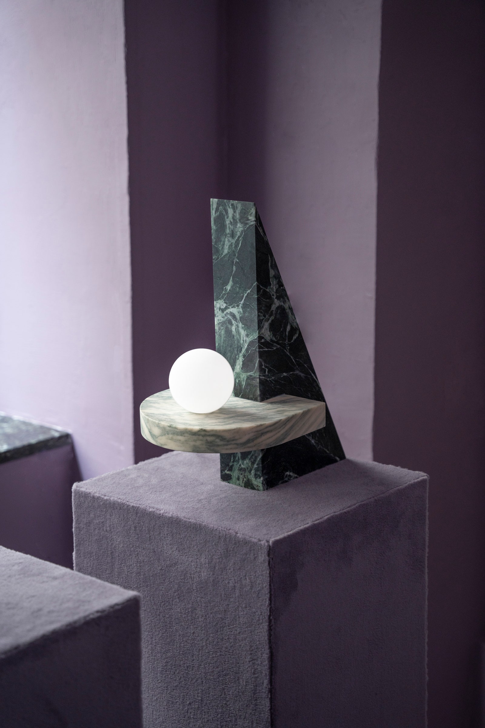 Marble designers and editors renew the image of marble