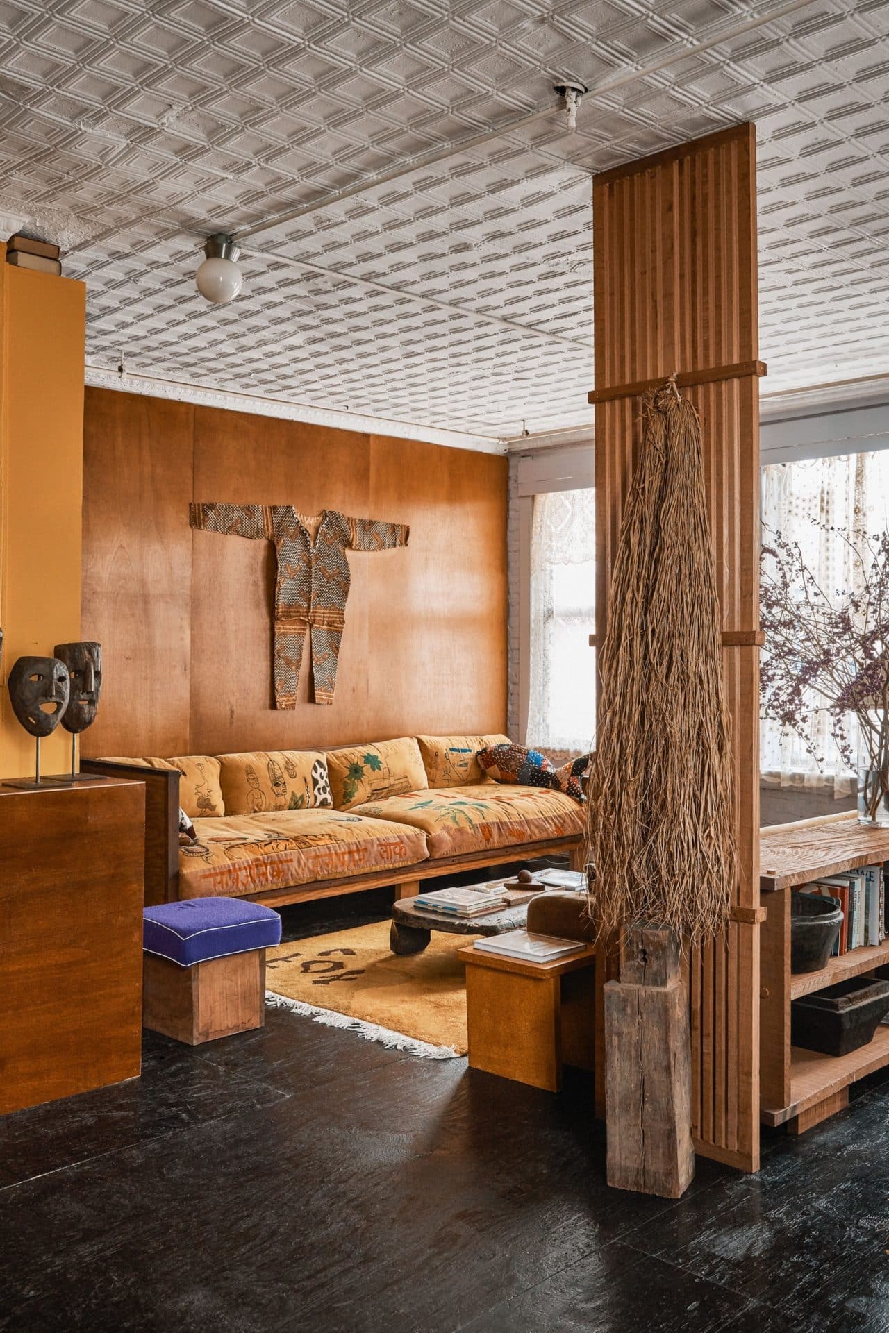 Les créatifs s’attèlent à révéler les qualités ancestrales du bois