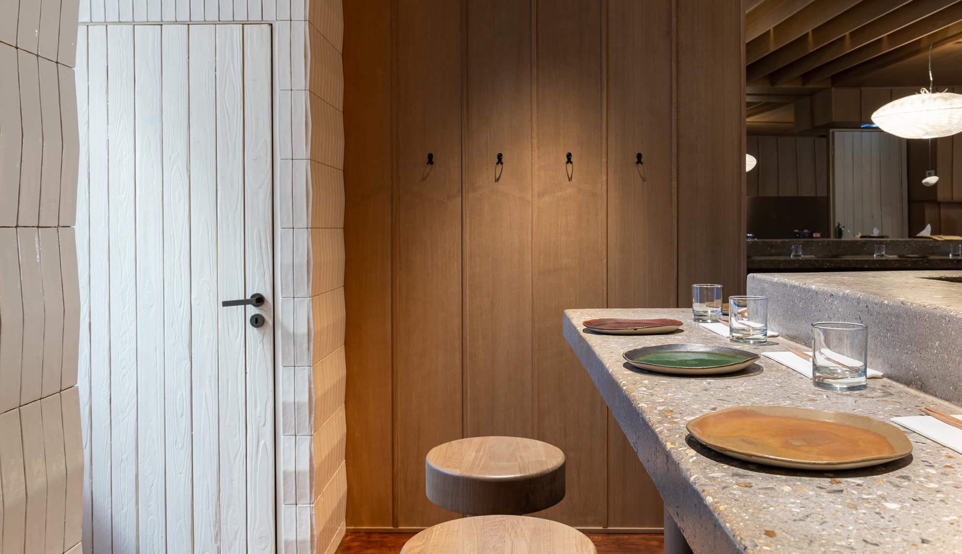 Le restaurant d'hanrolls japonais DokiDoki Marbeuf par rodaa Studio