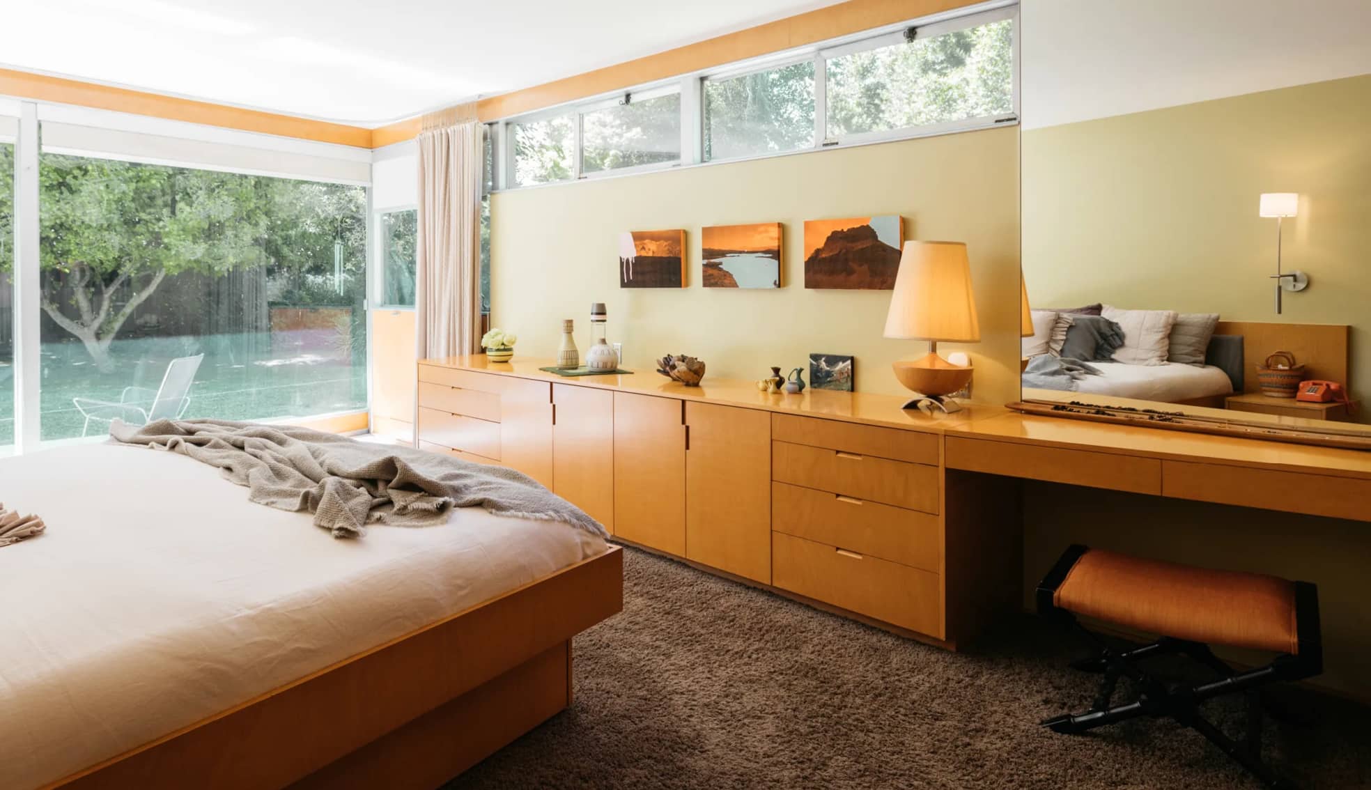 Visit to Elsa Hosk's Modernist House Designed by Richard Neutra